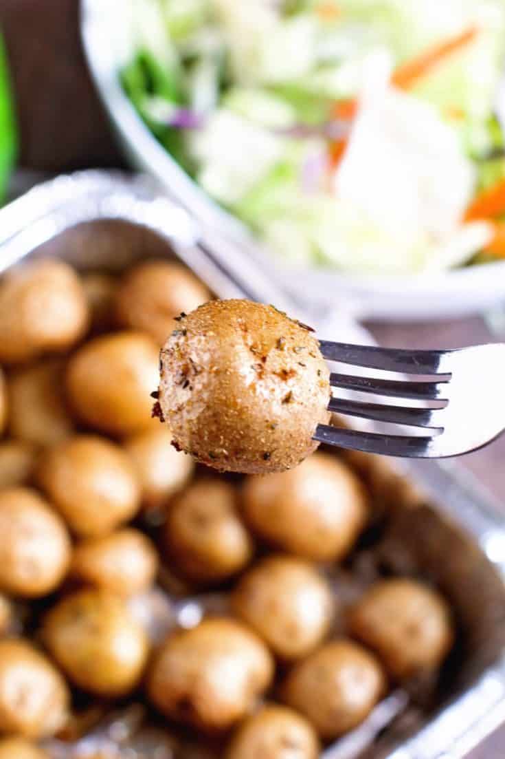 Seasoned Smoked Potatoes - Gimme Some Grilling