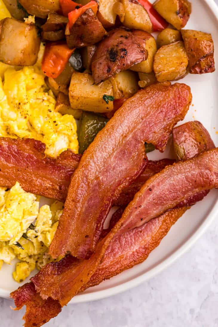 Blackstone Bacon 101: Crispy Every Time 🥓 - Gimme Some Grilling